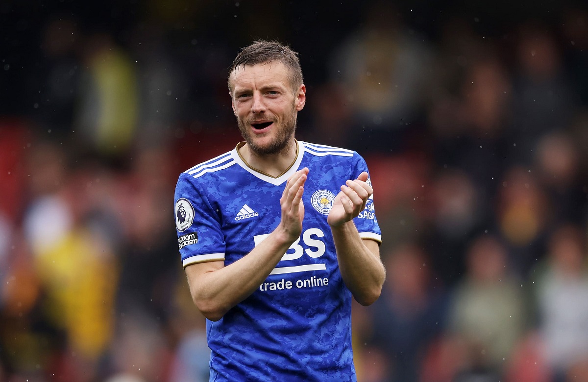 📷 Vardy-show al Molineux: prima beve una Red Bull, poi segna e provoca ...