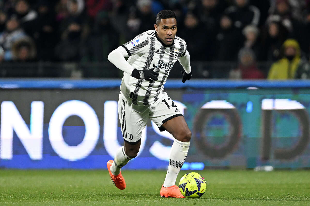 ⚪⚫ Alex Sandro rinnova con la Juventus: i dettagli