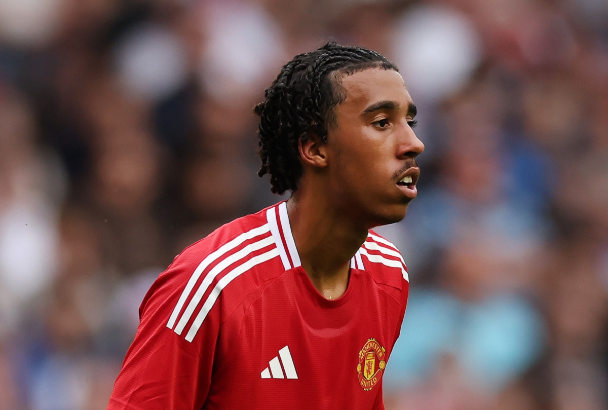 🔴 Leny Yoro: "Lo United è il club più grande al mondo. Più di quanto mi ...