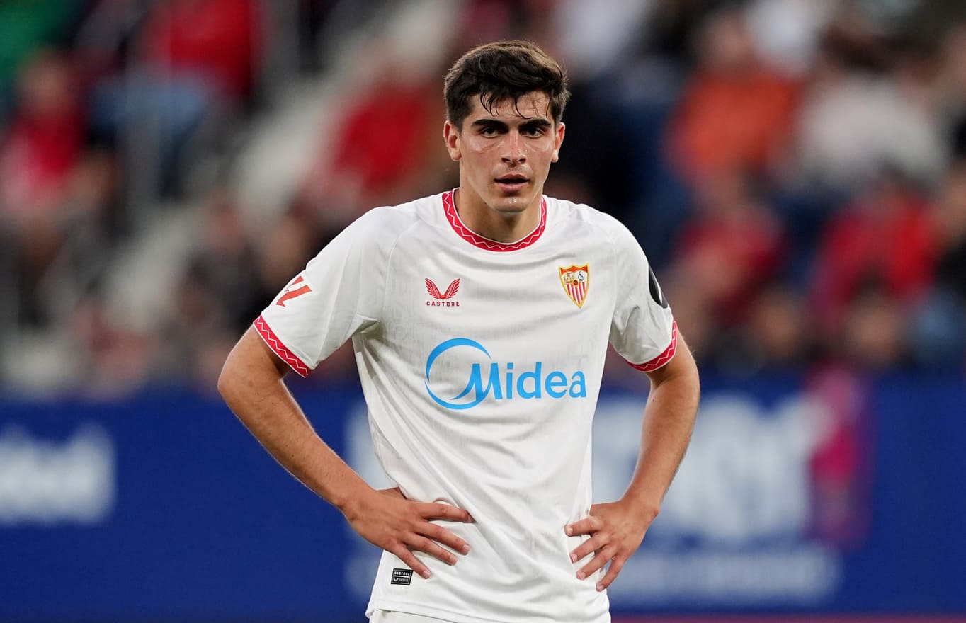 🤯 Il Napoli rischia la BEFFA per Juanlu: il Milan sonda il terzino